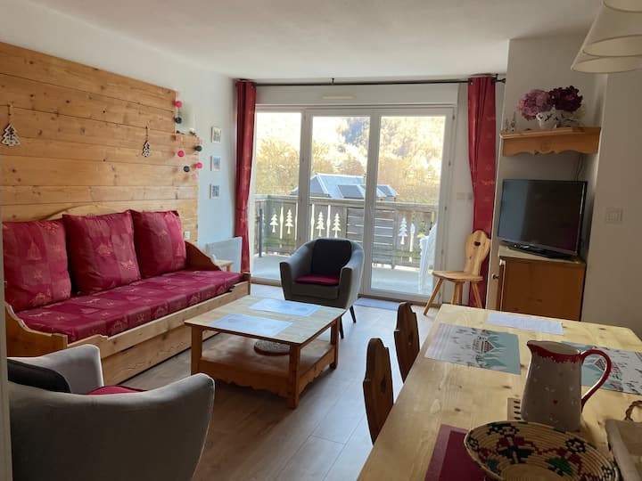 Le Régina Au Pied Des Sommets Avec Piscine - Bagnères-de-Luchon