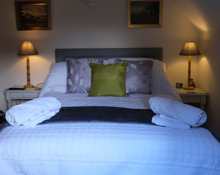 South Cotswolds - Rural  Retreat - Tetbury