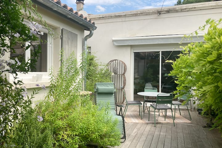 Maison De Ville, "Le Petit Nid-moi" - Nîmes