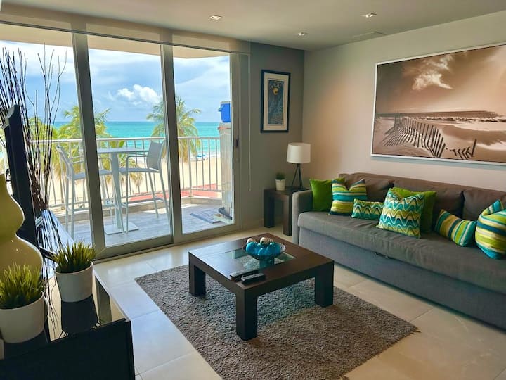 Beachfront 2b/2b  Isla Verde  Marbella Oeste - San Juan, Puerto Rico