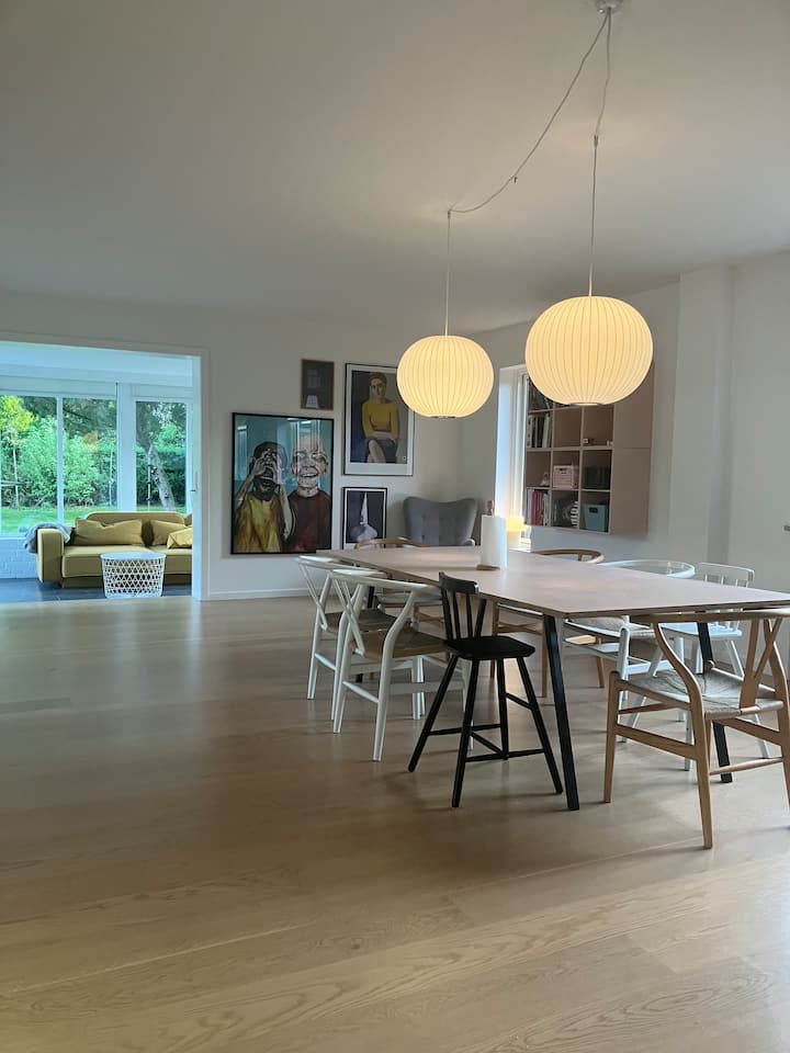 Familiehus Med God Adgang Til At Komme Rundt - Odense