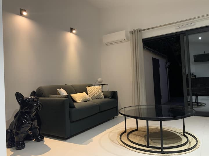 Maisonnette Neuve En Provence - Saint-Martin-de-Crau