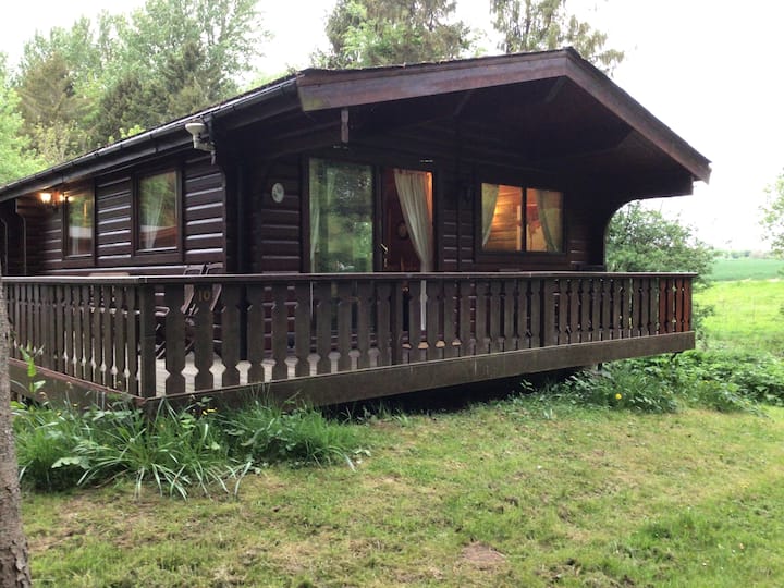 Scandinavian Lodge - A Spacious Cabin In The Woods - Louth