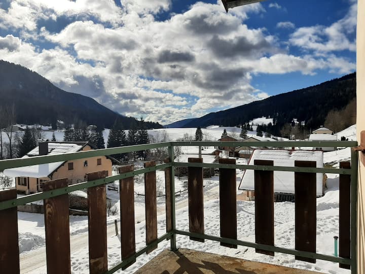 Jura Appartement T3 (Chalet) - Gex