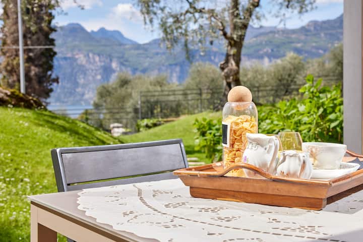 Calafai:luxury App.lake & Garden - Limone sul Garda