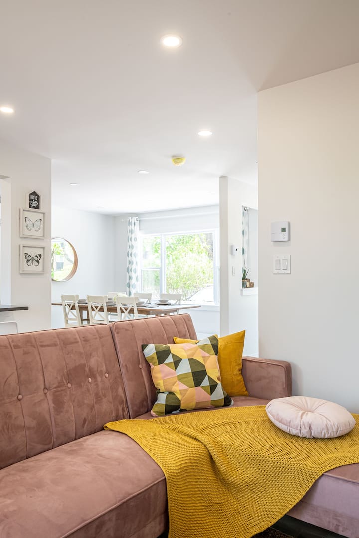 Newly Renovated House Downtown With Harbor View - Halifax