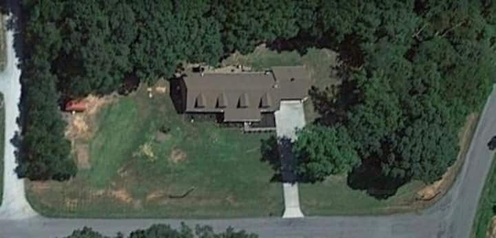 Country Retreat 1 Or 2 Large Bedrooms, Clarksville - Clarksville, VA
