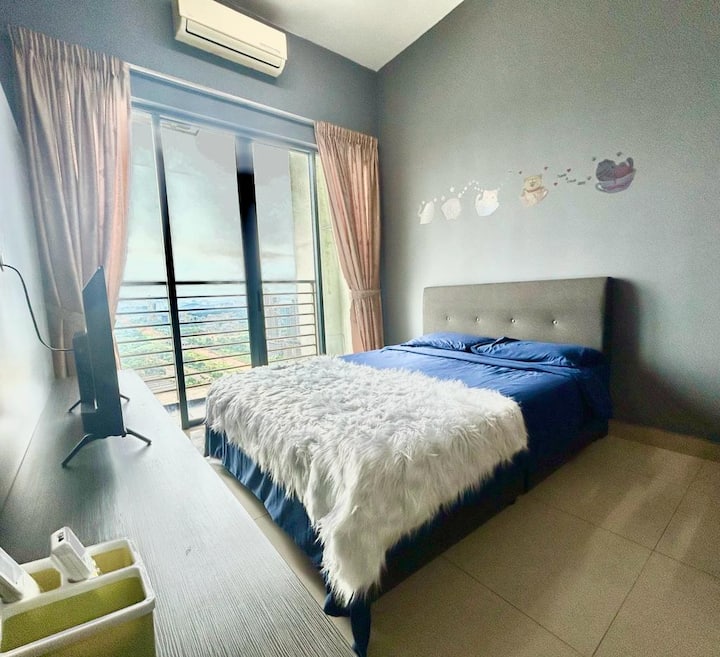 Modern Soho In Dpulze, Fit 4pax,netflix Provided - Putrajaya