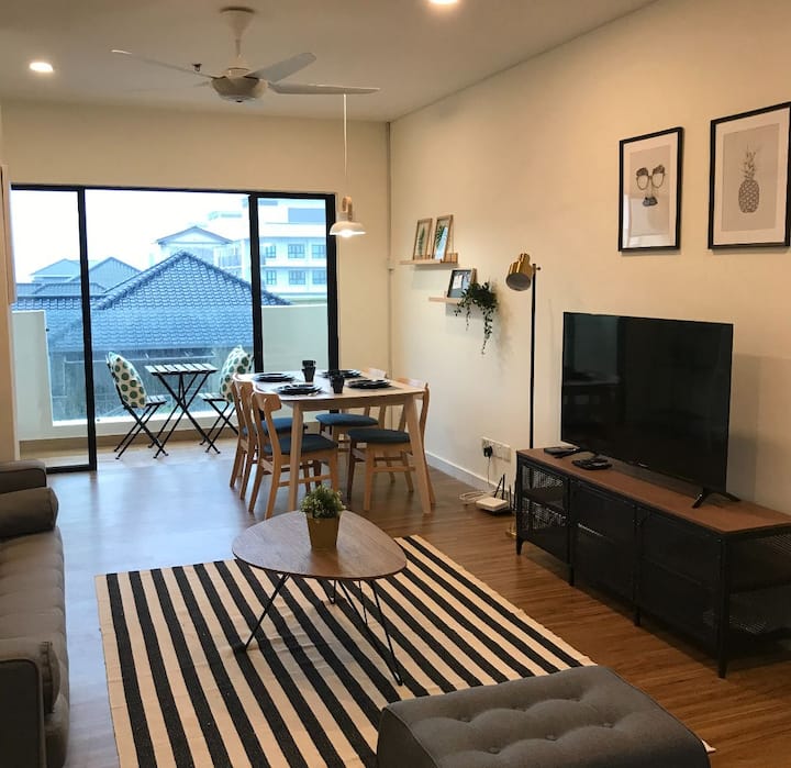 Chic 2br @ Holiday Place | 100mbps Wifi | Netflix - Ampang Jaya