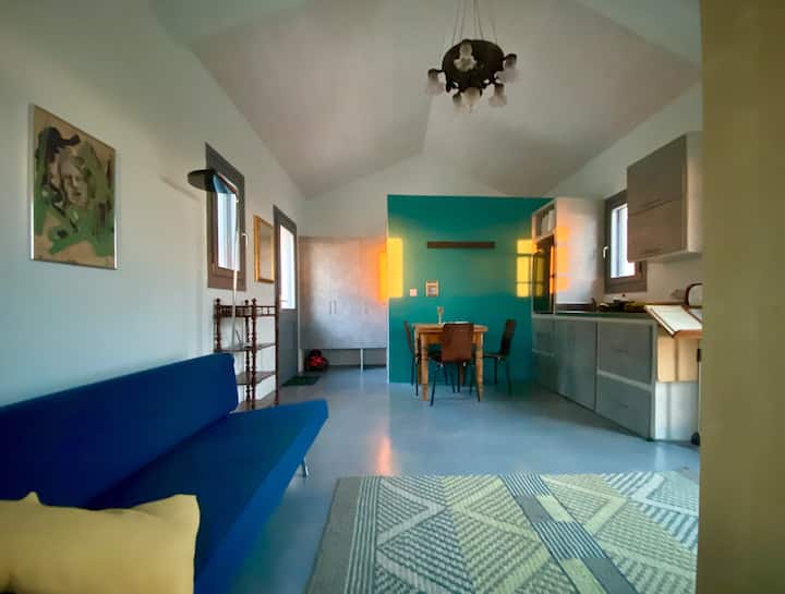 Spiti Brouzi - Modernes Häuschen Mit Aussicht - Итака