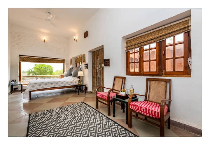 River View Double Bed Deluxe - Orchha