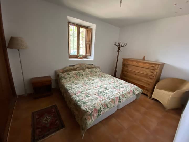 Cómoda Y Iluminada Habitación - El Escorial