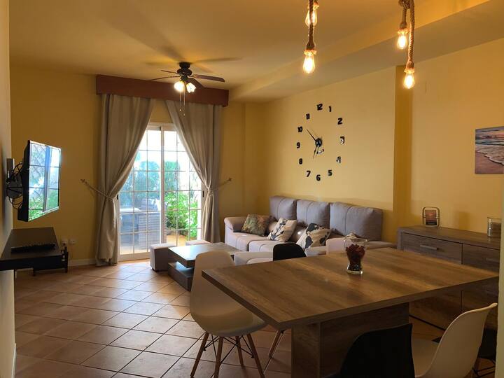 Casa En Primera Línea De Playa - Rota