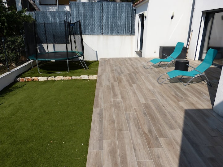 Bas De Villa En Rez De Jardin - Sausset-les-Pins