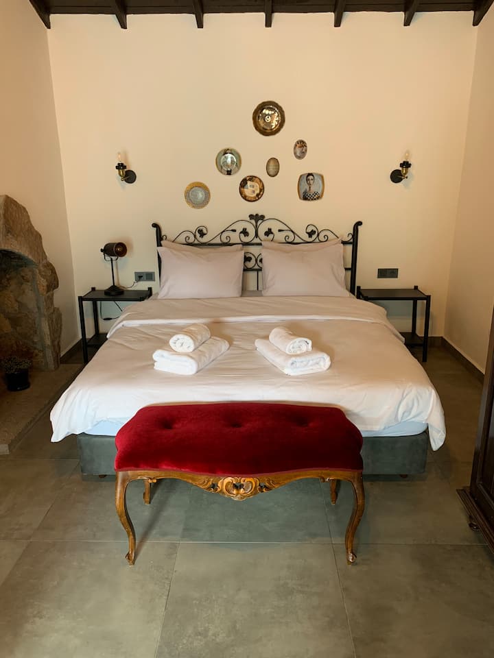 Assos Kayalar Chakra Otel (Oda 4) - Ayvacık
