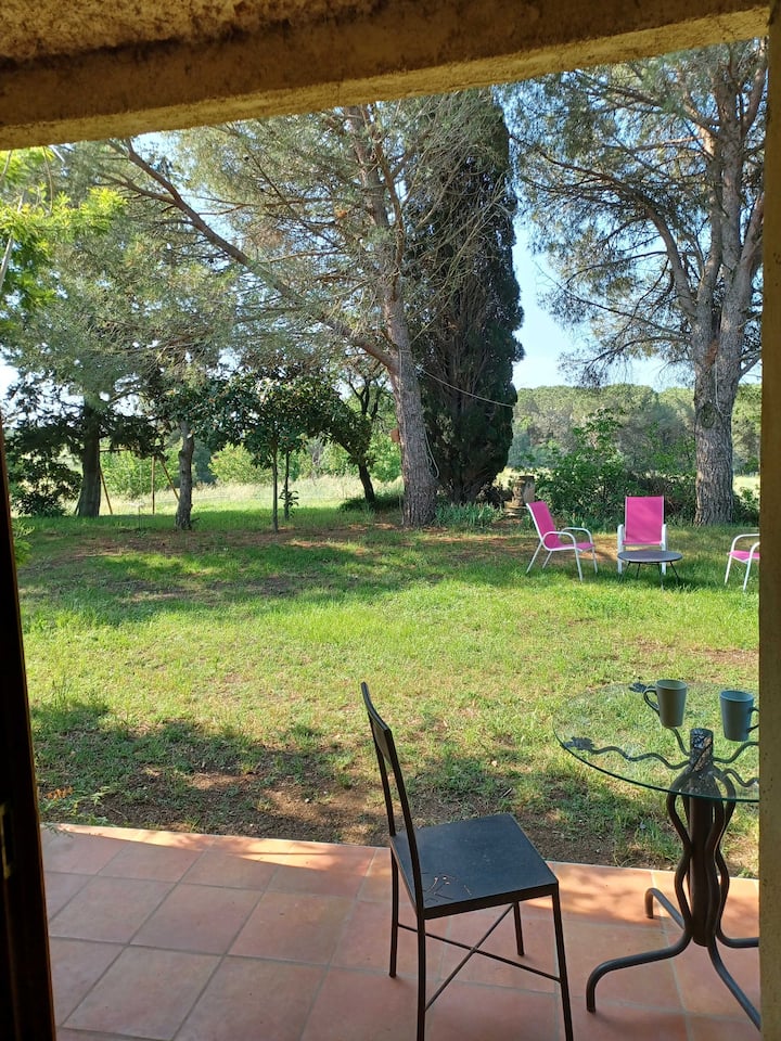 Studio Dans Un Domaine Viticole - Vauvert