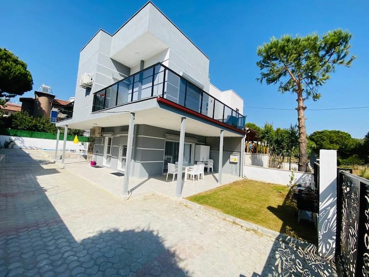 Villa Mine ÖZel Havuzlu - Kuşadası