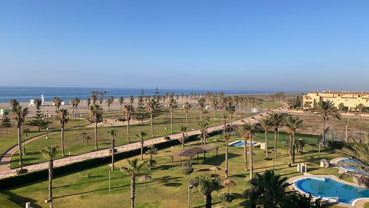 ÁTico Dúplex En Primera Línea - Roquetas de Mar