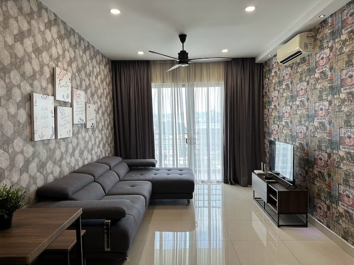Residensi Flora 3 Bedroom For Family Nr Mrt #11 - Seri Kembangan