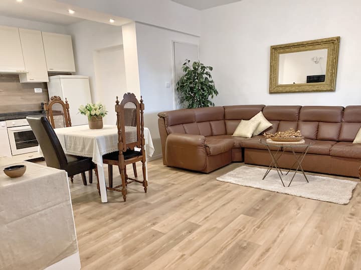 Villa Nika-apartments & Studio With Seaview - Lovran
