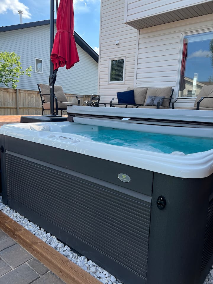 Oasis Hot Tub Games Min To Beach - Sylvan Lake