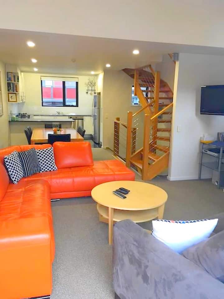 Lovely Woodridge Apartment - Snowy Mountains