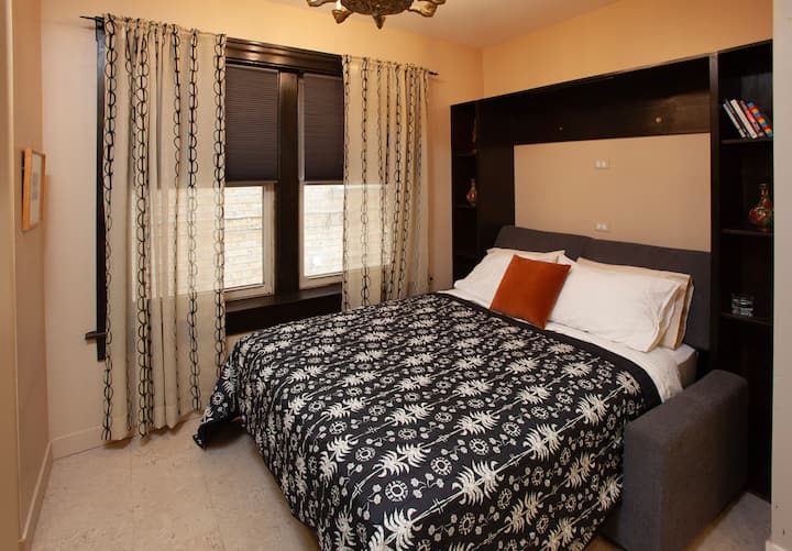 Logandale Studio - Chicago