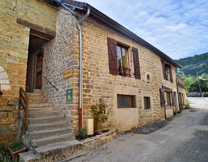 Gite Le Douglas, Vignoble Et Reculées Du Jura - Baume-les-Messieurs