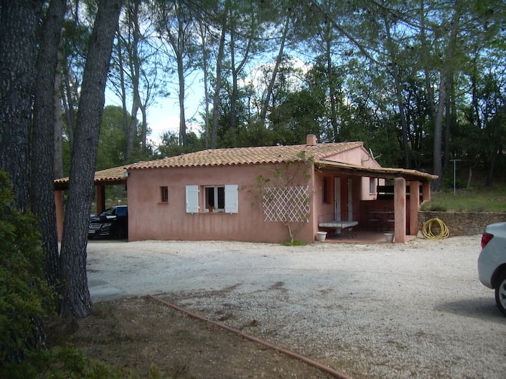 Cabanon Au Calme En Provence - Brignoles