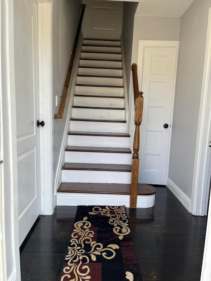 Private Suite By Nyc Bus-airport-hospital-rutgers - Newark, NJ