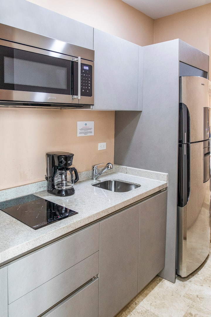 Beautiful Studio Midtown 256 Excellent Location - Playa del Carmen