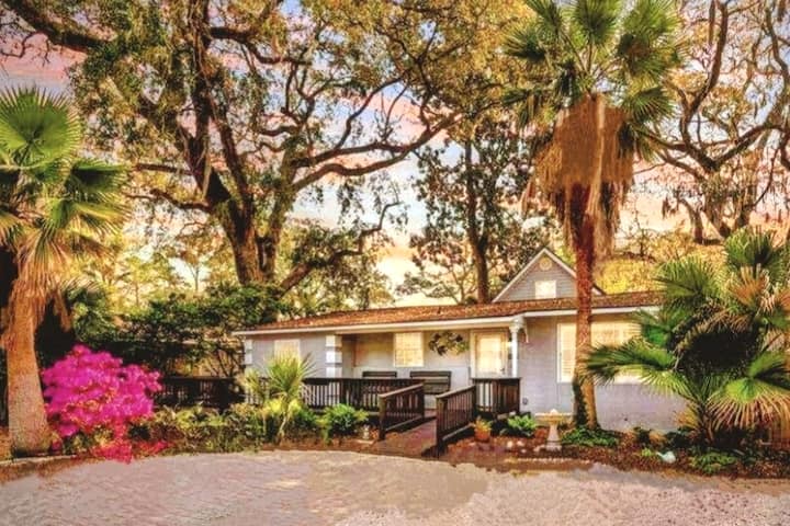 Woodford's Reserve Island Home - Jekyll Island, GA