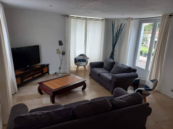 Chambre Dans Maison Au Calme - Châtellerault