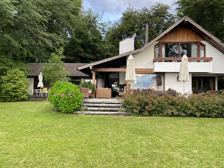 Casa Borde De Lago Villarrica - Villarrica