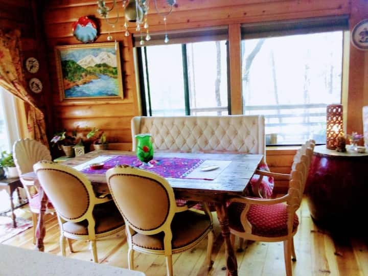 Secret Sanctuary - Weaverville, CA
