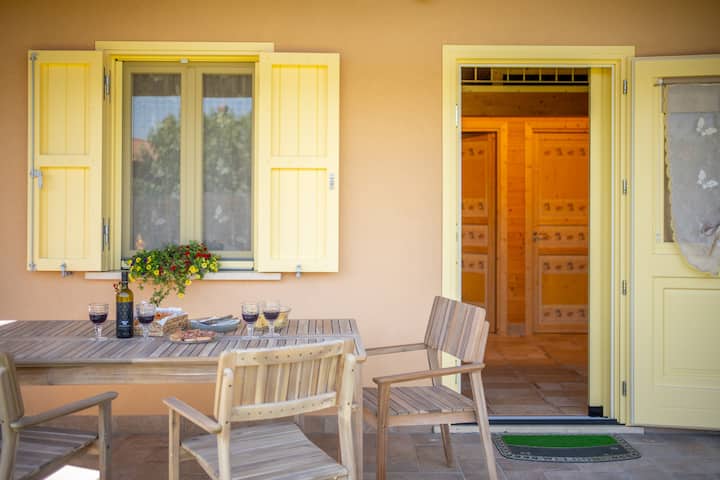 Casetta In Legno: 1 Camera, Giardino E Portico - Spoleto