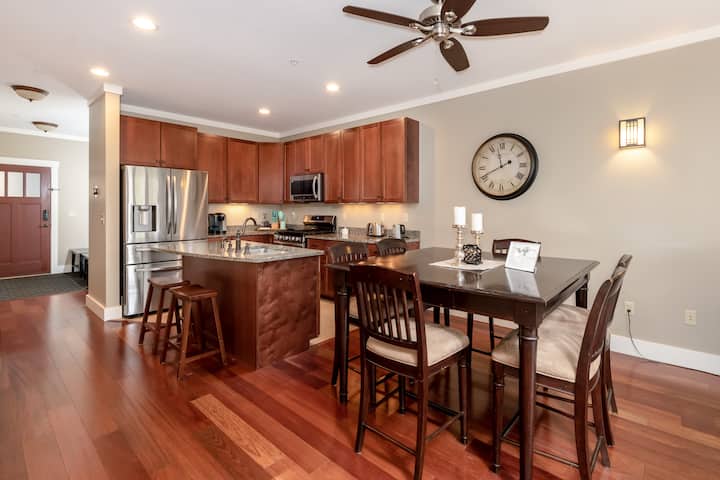 Riverside Condo Across From Timbertown Chairlift! - Loon Mountain, NH