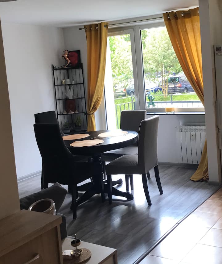 Cozy Apartment In Historic Oliva - Sopot