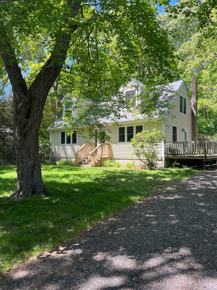 3br 2 Ba Vacation Rental Sk, Ri (Summer Only) - Narragansett, RI