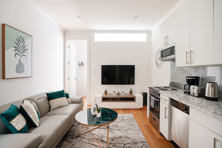 Stunning Midtown 1 Bed W/laundry & Elevator #6175 - New York City