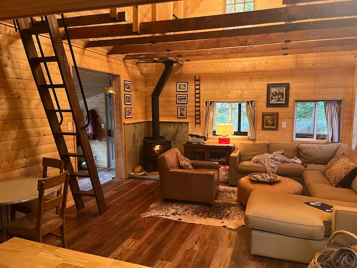 Butte Bungalow (30+ Day Rental) - California