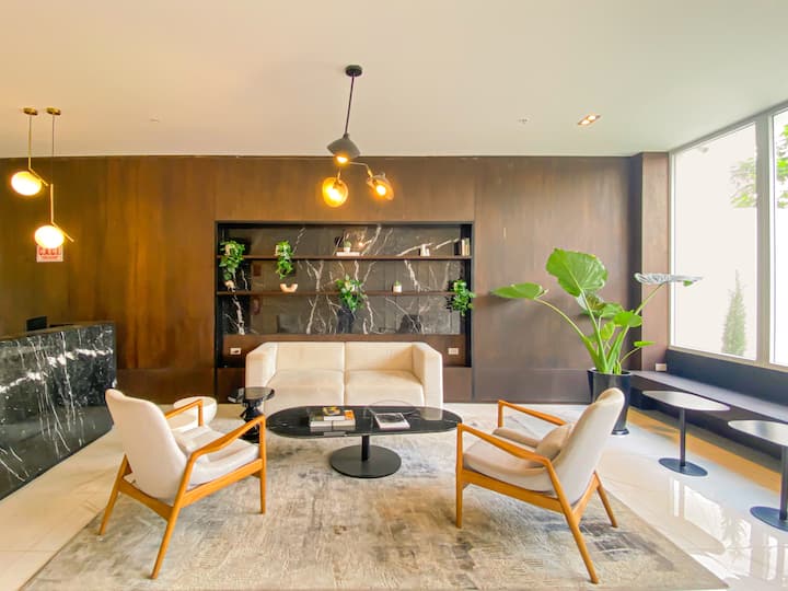 Designer Apt - Downtown Miraflores W/parking! - Perú