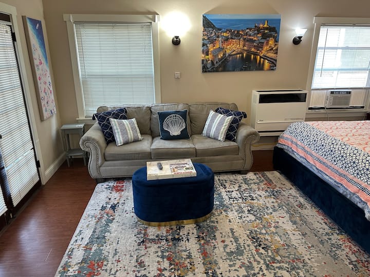 Best Value! 5star Dwtn Near Beach, Free Parking - Long Beach, CA