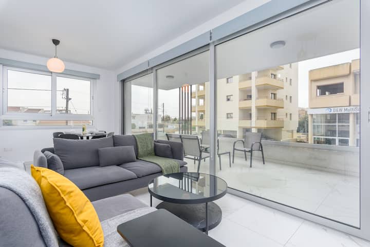 Mirage 2-br Apartment In Larnaca - Lárnaca