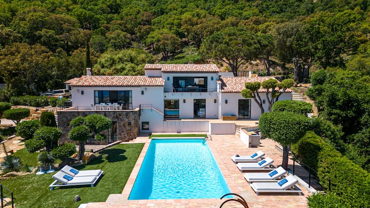 Sea View Villa Near St-tropez - Sainte-Maxime