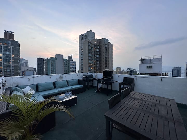 2 Room With Private Rooftop Near Mtr - Hong Kong