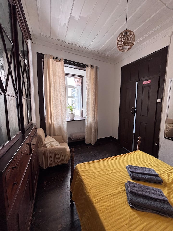 Cozy Room In Casa Flamingo - Figueira da Foz
