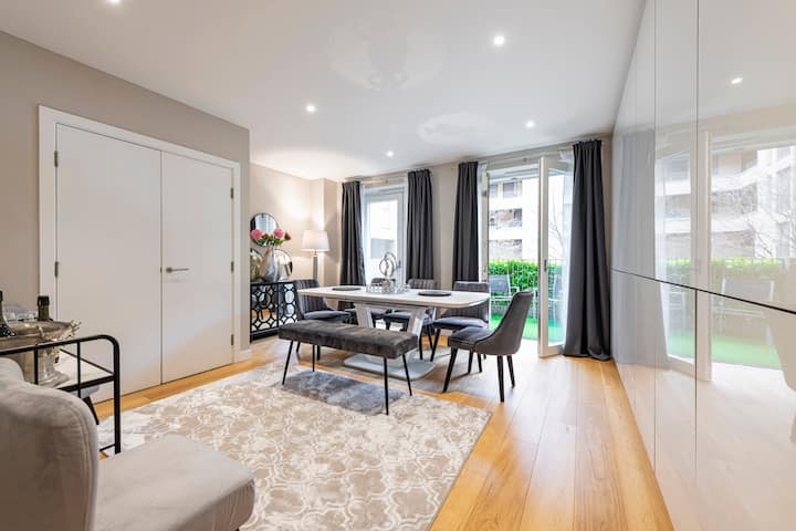New Stunning Phoenix Townhouse. - London, UK