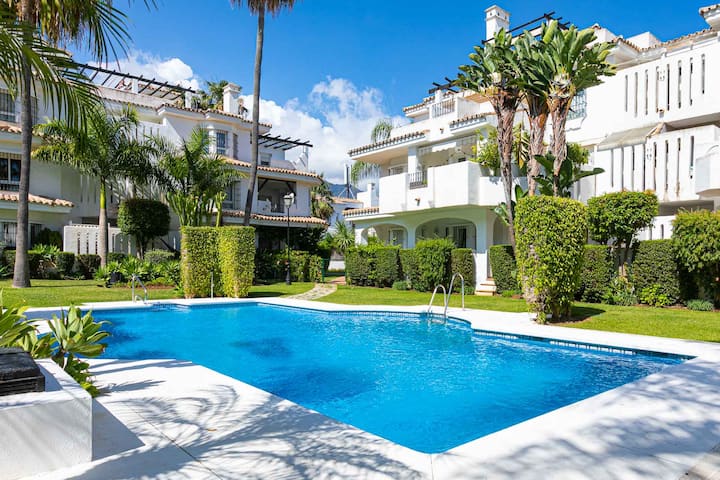 Puerto Banus Spacious 3 Bdr Flat | Golf Pool Beach - Costa del Sol