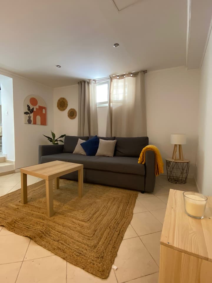 Joli Studio Avec Terrasse Au Calme - Toulon